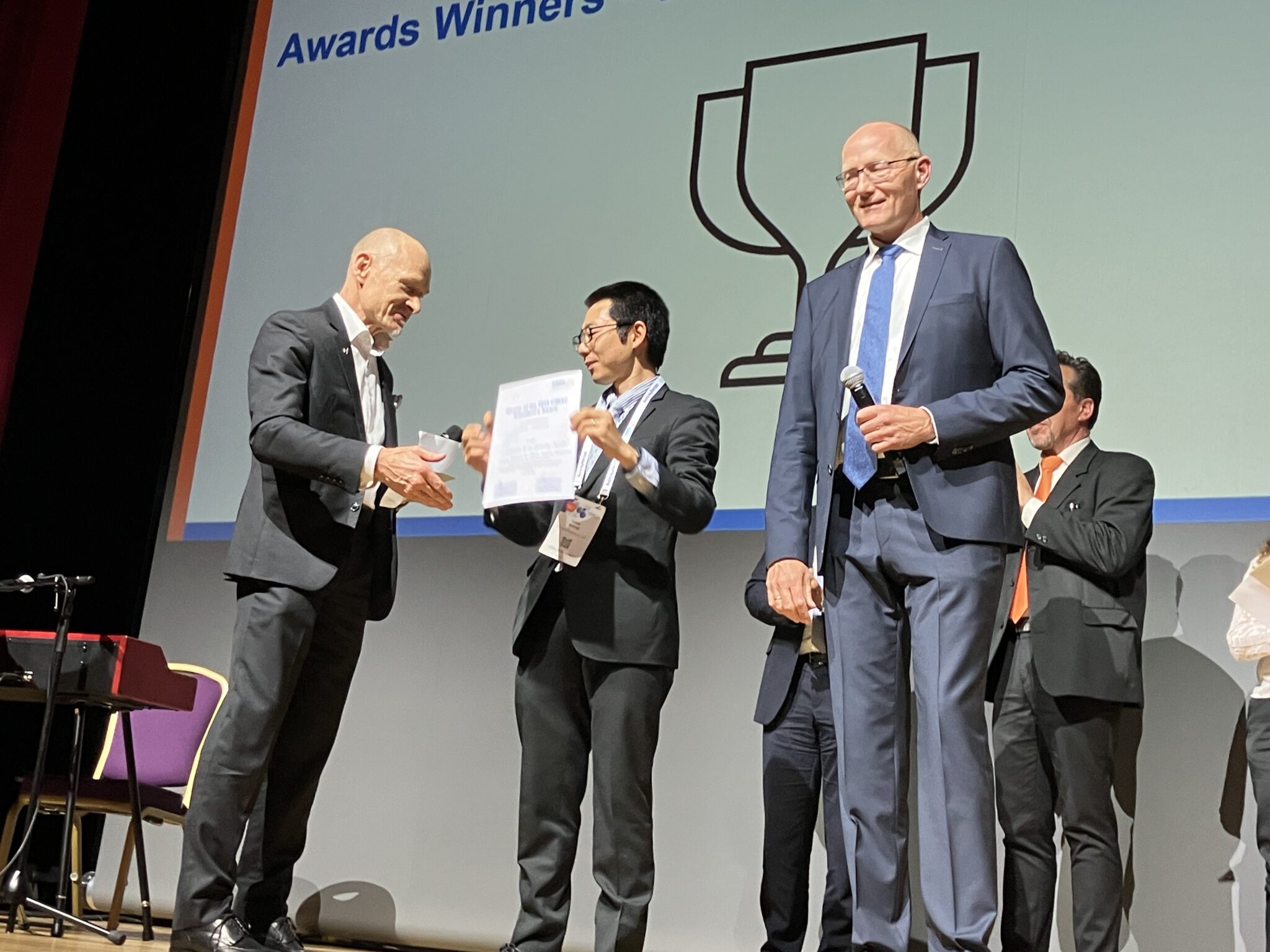 日本初受賞の快挙！ IHIグループ「アンモニアを燃料とするエンジン」が、CIMAC Congress 2025でCIMAC会長賞を受賞 ...